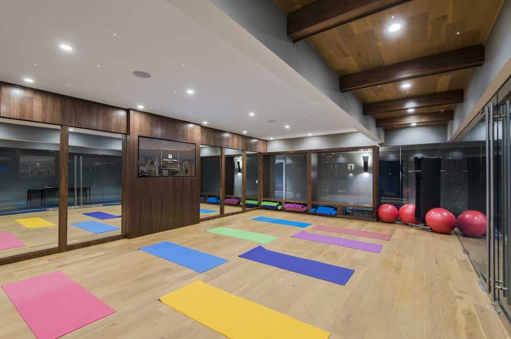 Riverwalk in Philadelphia, PA | PMC Property Group Apartments