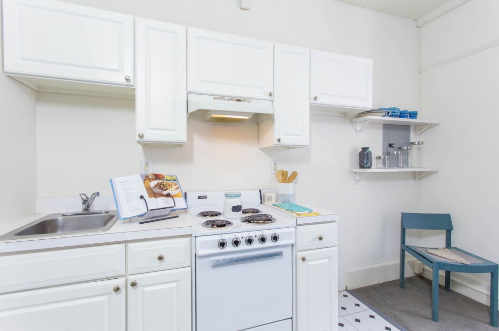 Adelphia House in Philadelphia, PA | PMC Property Group Apartments