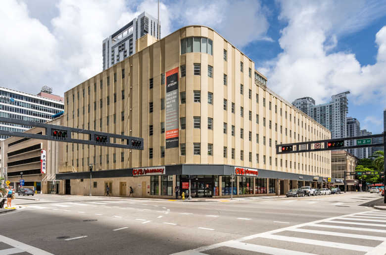 The Atrium in Miami, FL | PMC Property Group Apartments